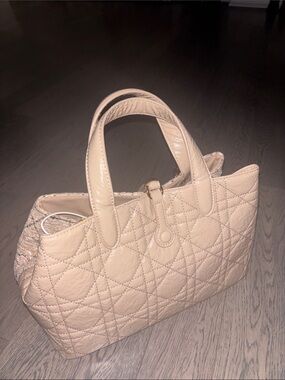fashion Luxe | Bags | Quilted Patent Satchel In Light Beige Neutral ...